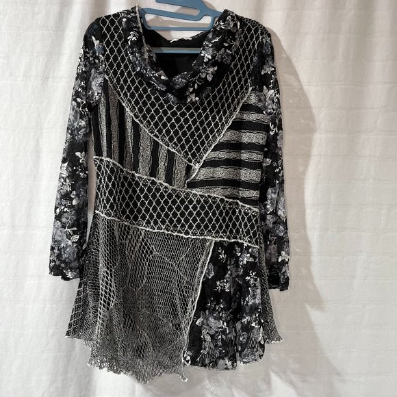 Adore | Tops | Womens Adore Long Sleeve Black White Blouse With Roses Size Medium | Poshmark